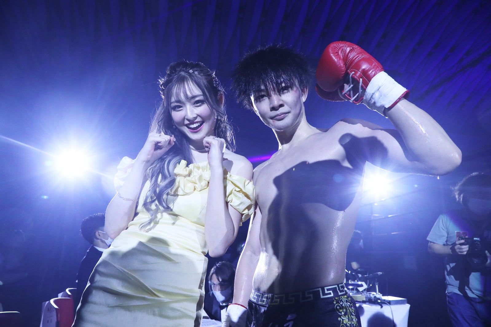 ゆうちゃみ、交際中・K-1玖村将史選手と公開ハグ クリスマスの予定も明かす - モデルプレス