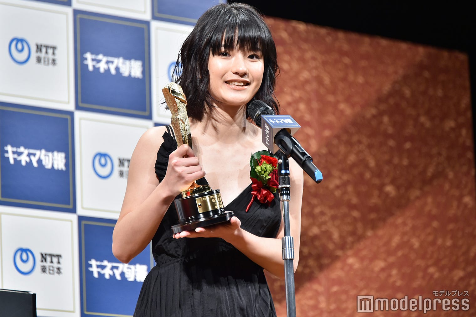 画像7 11 「おかえりモネ」“みーちゃん”蒔田彩珠、クランクアップ迎えオフショット公開 “スーちゃん”恒松祐里との仲良しやり取りに注目