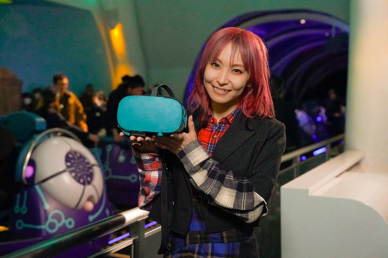 (画像1/5) LiSA、USJ「鬼滅の刃 XRライド」初体験に興奮「みんなが願っていた」グッズやフードも堪能 - モデルプレス