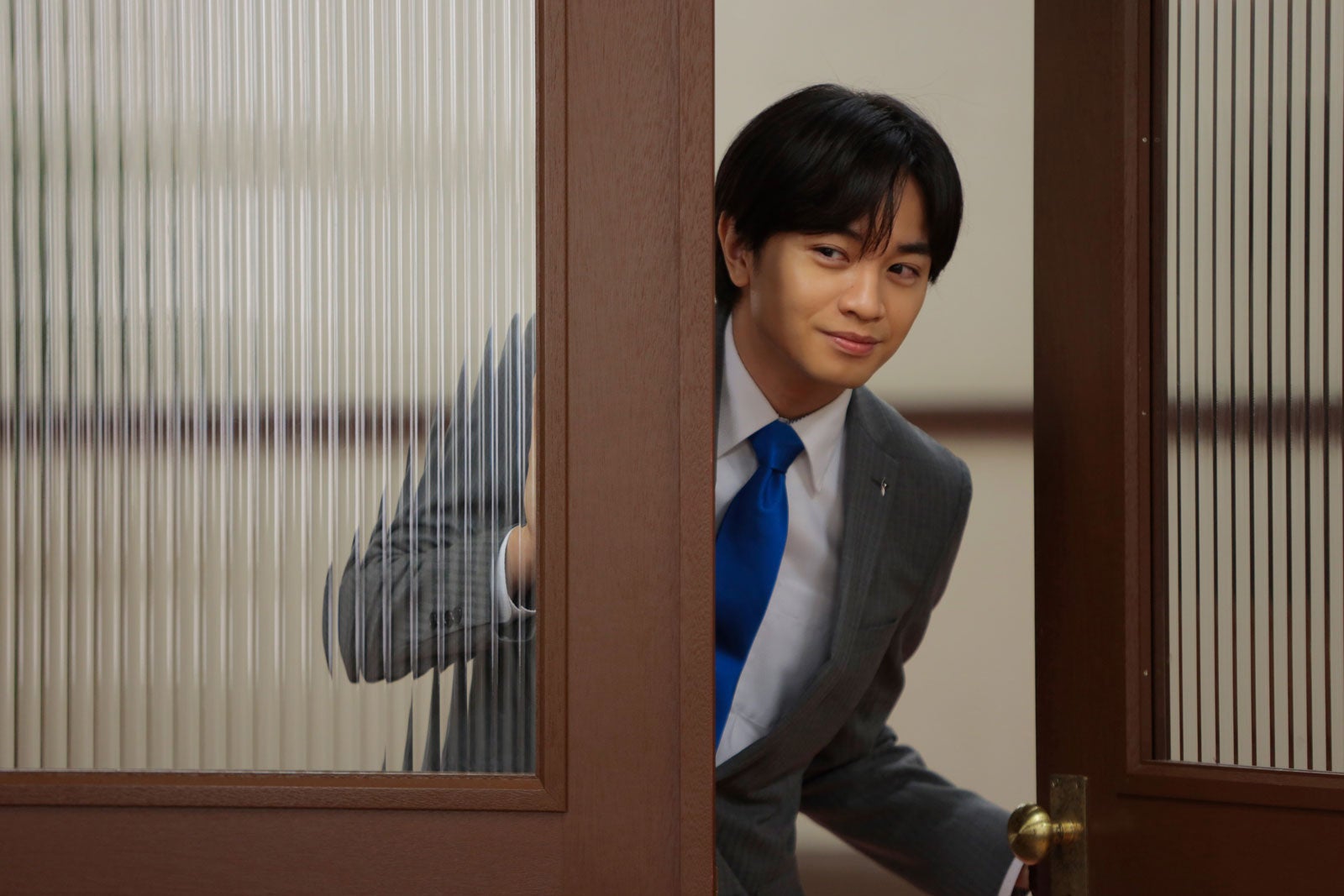 画像6 7 “座長”伊藤沙莉が涙 Sexy Zone中島健人・織田裕二らと「シッコウ!!~犬と私と執行官~」クランクアップ<出演者コメント