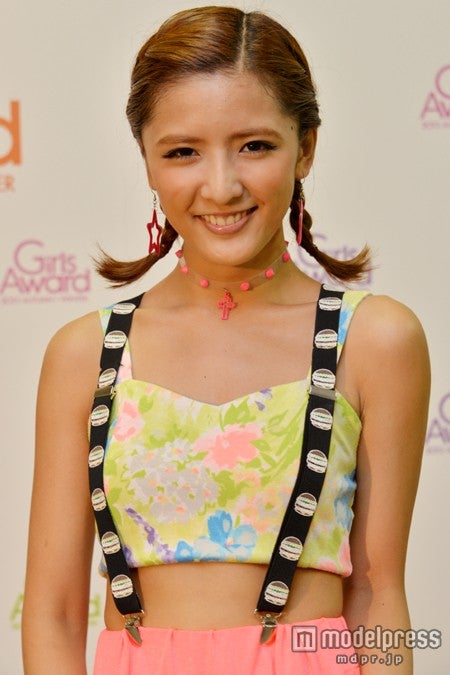 画像12/17) E-girls・藤井姉妹、美の秘訣&スタイルキープ法を 画像12/17) E-girls・藤井姉妹、美の秘訣&スタイルキープ法を
