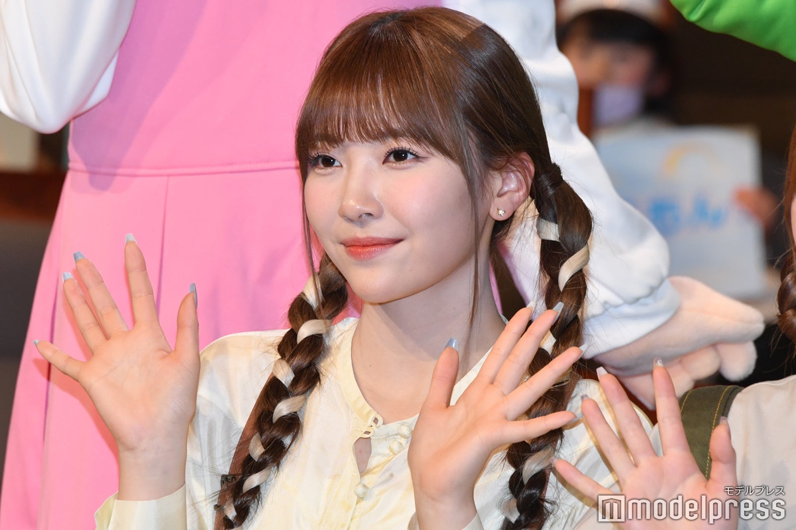 (画像10/15) NiziUマユカ、ハートカラコン装着のドアップショット公開「悶絶級の可愛さ」「流行の予感」と反響 - モデルプレス