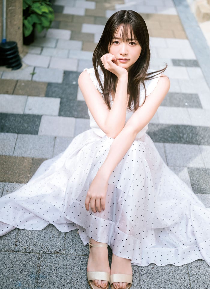 森香澄、艷やか素肌にドキッ 「週刊ヤングジャンプ」初表紙 モデルプレス