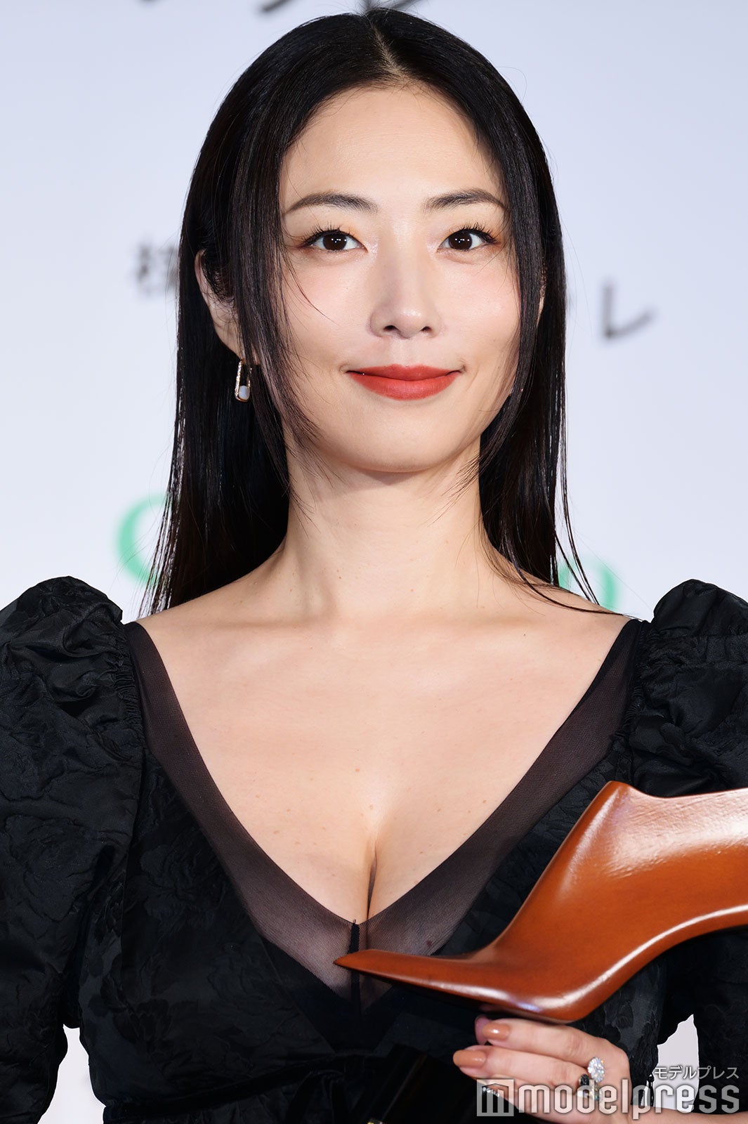 (画像36/44) MEGUMI、透けドレスで美バスト＆美脚際立つ 理想の女性像に近づく秘訣とは - モデルプレス