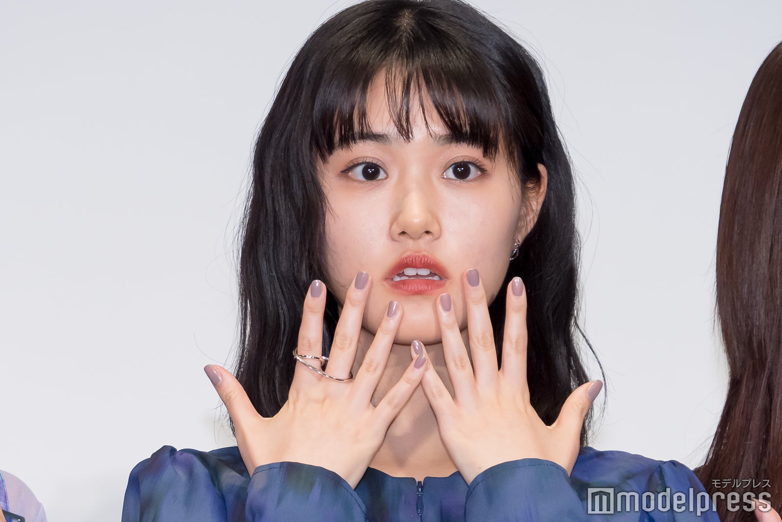 (画像23/24) 原菜乃華、肌見せノースリーブ姿披露 夏満喫ショットに「映画のワンシーンみたい」「スタイル抜群」と反響 - モデルプレス