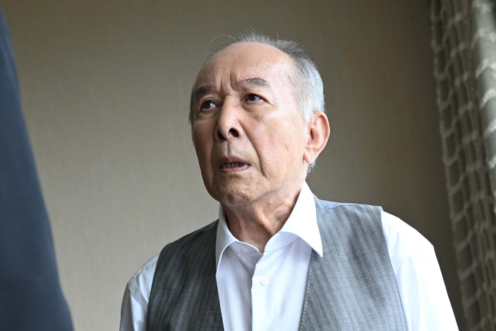 (画像24/49) 「VIVANT」最終回、日本モニターは山本（迫田孝也）＆新庄（竜星涼）以外にも存在 未だ謎の“2人”に疑いの声「続編に期待」 - モデルプレス