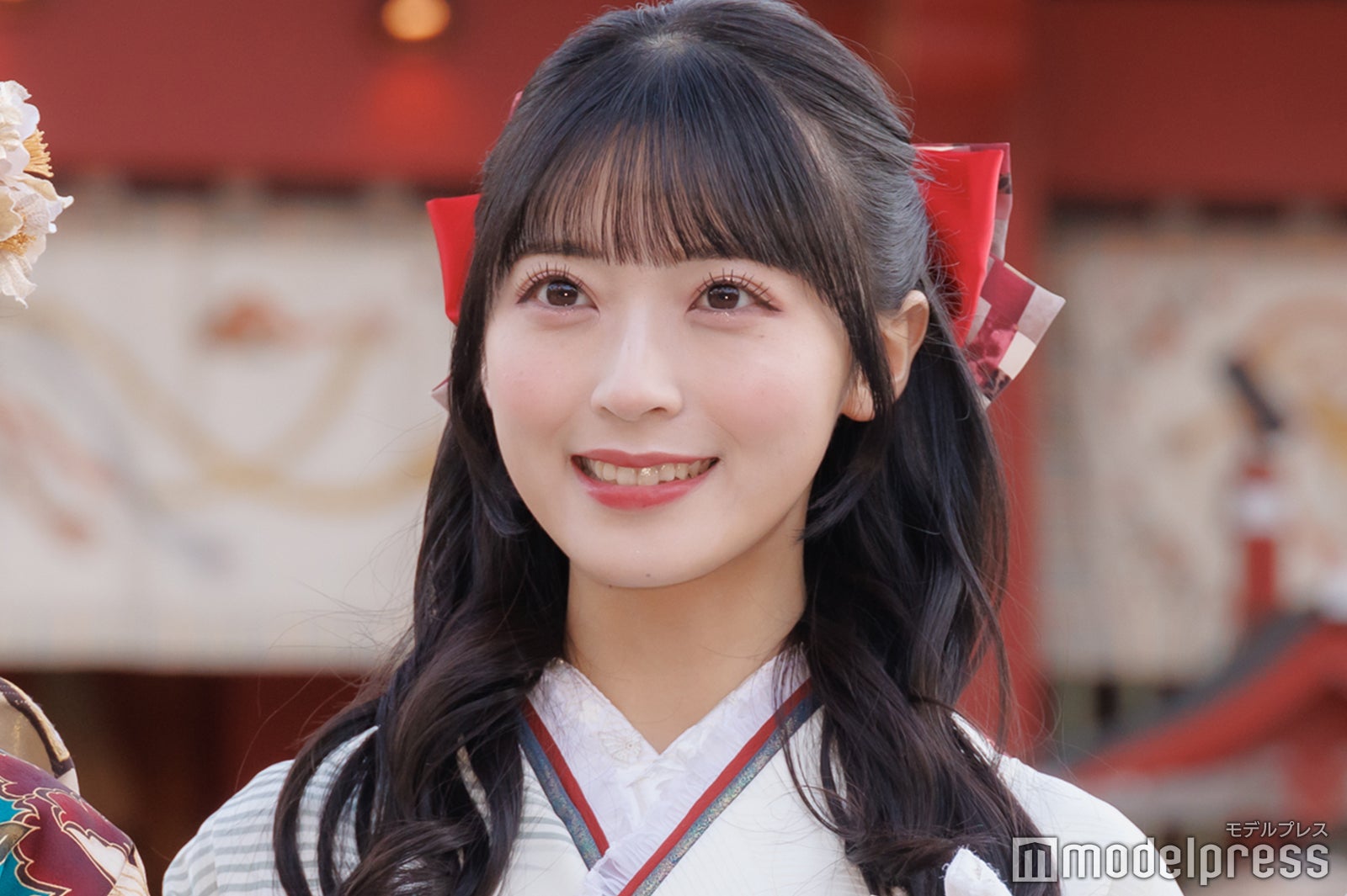 (画像7/13) AKB48佐藤綺星、美スタイル際立つチア衣装姿が話題「可愛すぎる」「腹筋バキバキ」 - モデルプレス