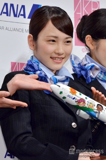 (画像9/12) 渡辺麻友らAKB48、凛としたCA姿で魅了 ANAとの共同プロジェクト発表 - モデルプレス