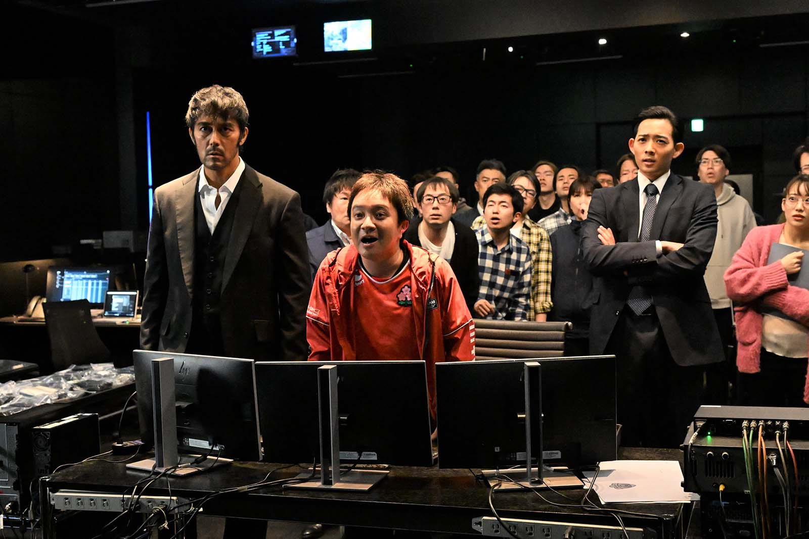 (画像25/36) 「VIVANT」二宮和也＆松坂桃李らの放送前“ネタバレ投稿”に再注目 衝撃の4話受け「やっぱり匂わせだった」「今見るとさらに面白い」 - モデルプレス