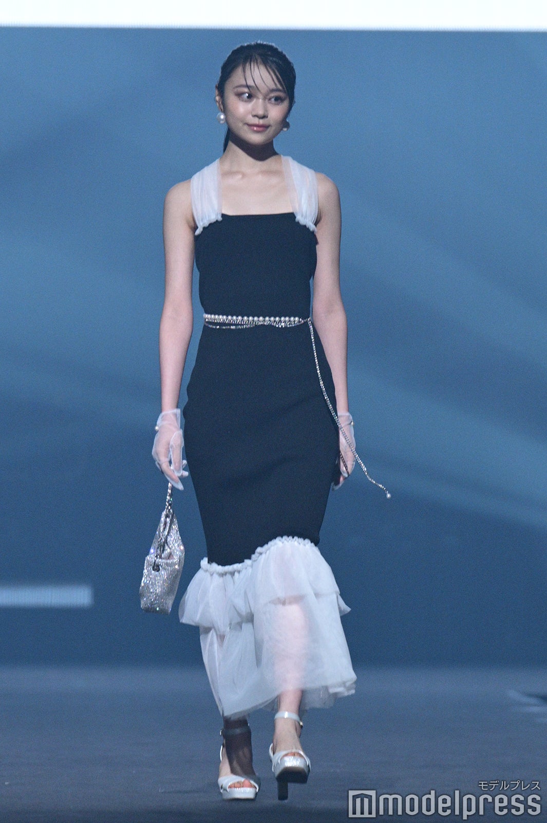 (画像43/83) 王林、美脚輝くシースルードレス姿 バズーカで観客沸かす【TGC香川2025】 - モデルプレス