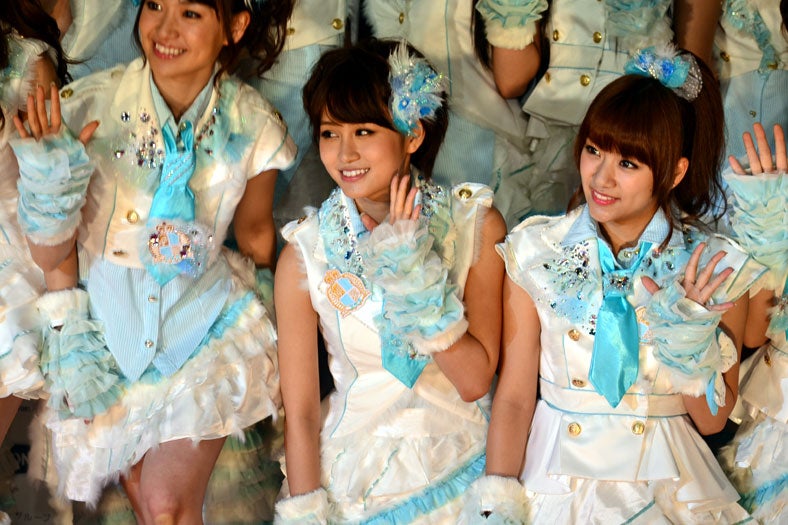 (画像5/5) ＜速報＞AKB48、「MTV VIDEO MUSIC AID JAPAN」レッドカーペットに登場 - モデルプレス