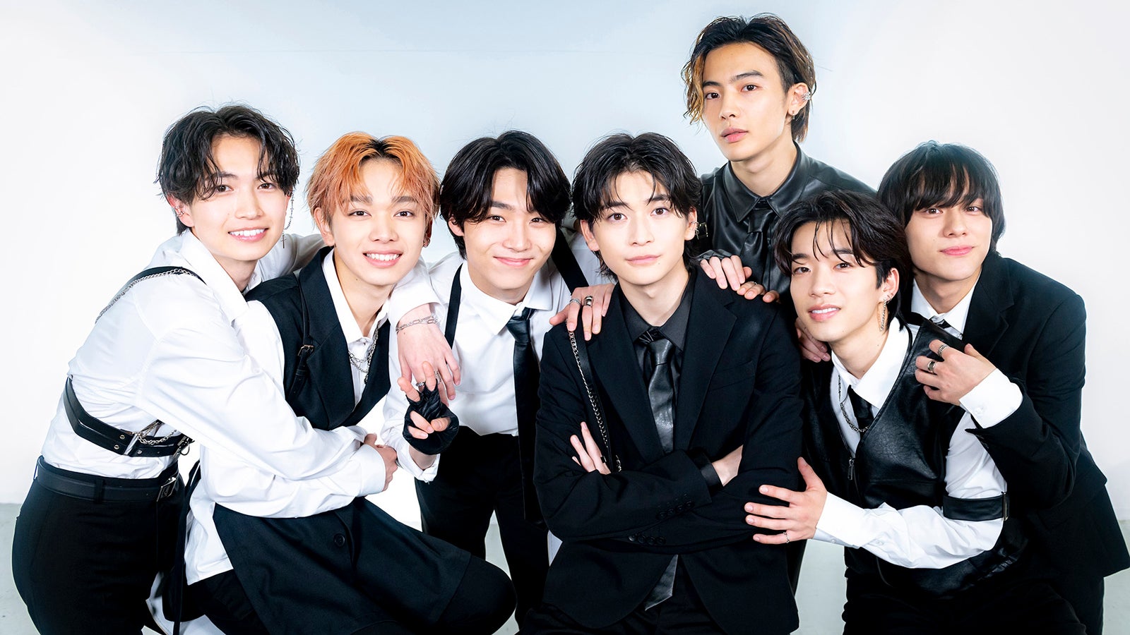 「君の花になる」8LOOM、ドラマ放送期間“最後の楽曲”への思い語る「Forever or Never」パフォーマンスビデオ初公開 - モデルプレス