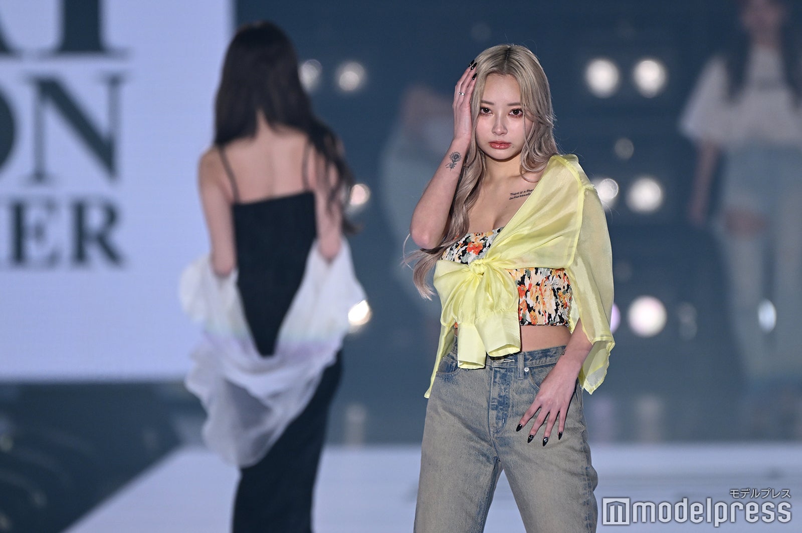(画像4/16) 「小悪魔ageha」PyunA.（ぴょな）、美バスト＆くびれ披露で抜群スタイル際立つ【関西コレクション 2024 S／S】 - モデルプレス