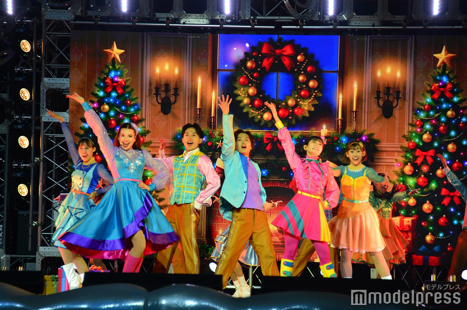 (画像6/20) 北村匠海、ICEx阿久根温世・竹野世梛とUSJ降臨 先輩後輩で“最幸”のクリスマス体験 - モデルプレス