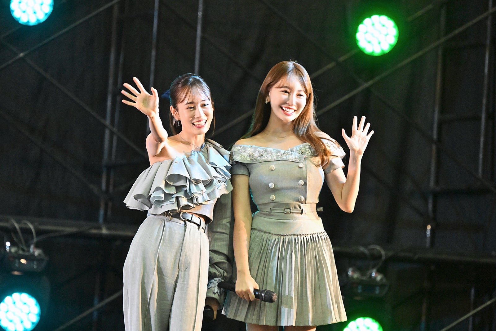 前田敦子らOG、約13年ぶりAKB48握手会イベント参加 小嶋陽菜が呼びかけ「ヲタクのみんな元気～？」 - モデルプレス