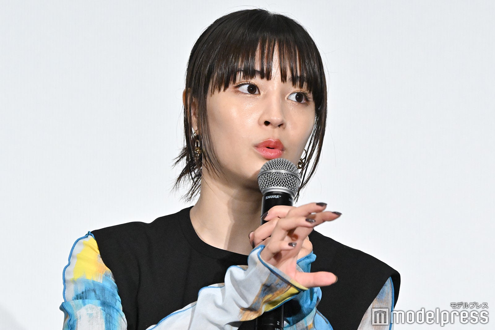 画像21 28 広瀬すず、共演者への“お盆投げつけシーン”でスタッフ駆け寄る 前田監督「動きも早すぎた」<水は海に向かって流れる