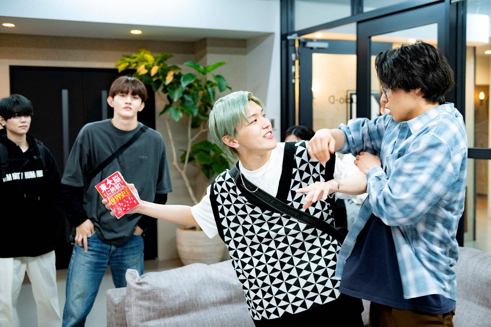 (画像25/35) 「君の花になる」8LOOM、全員号泣で決めた“グループの未来”に視聴者も涙止まらず「苦しい」「辛すぎる」現実とのリンクも話題に - モデルプレス