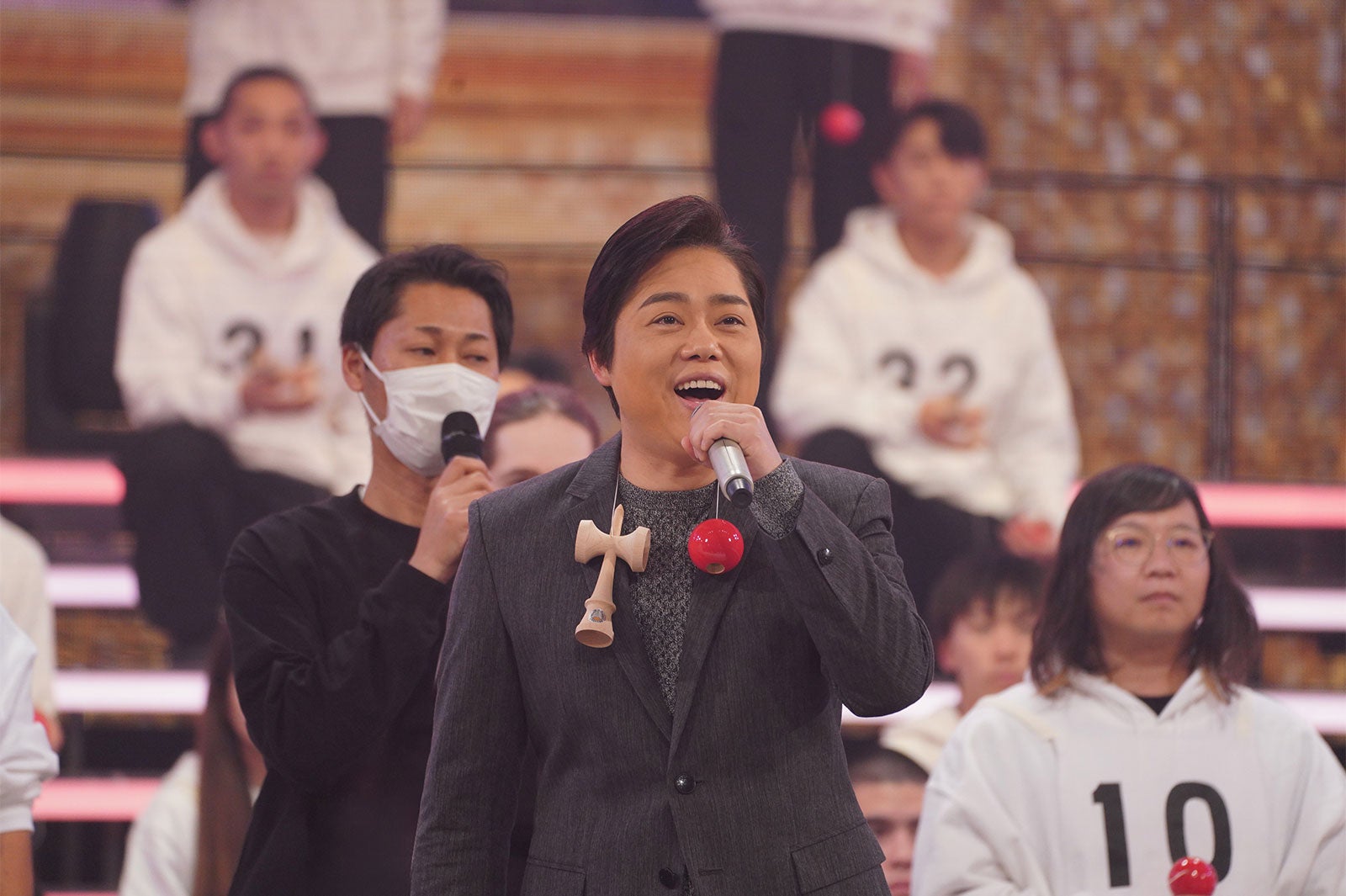 <紅白リハ1日目>三山ひろし、けん玉4年連続ギネス達成目指す Seventeenバーノンら挑戦 モデルプレス