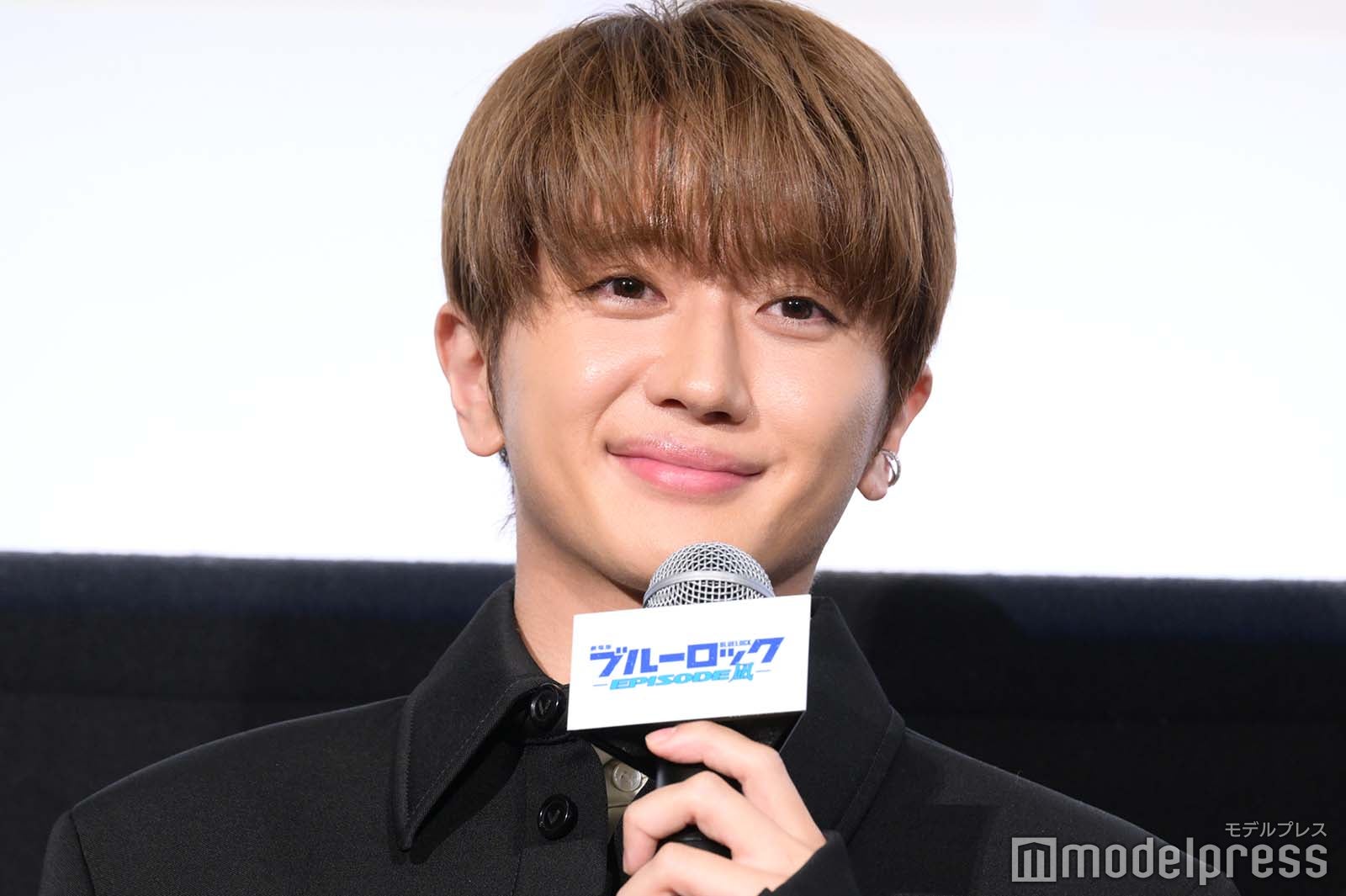 Nissy（西島隆弘）AAA20周年報告で過去ショット大量公開 女装姿も披露で「悶絶級の可愛さ」「どの時代も素敵」と反響 - モデルプレス