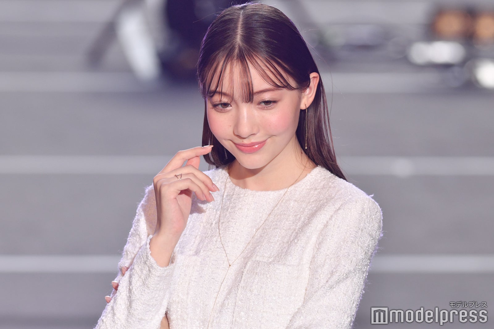 (画像143/277) Girls2小川桜花、投げキス披露 爽やかミニドレスをワンショルで着こなし＜TGC フェス 山梨 2022＞ - モデルプレス