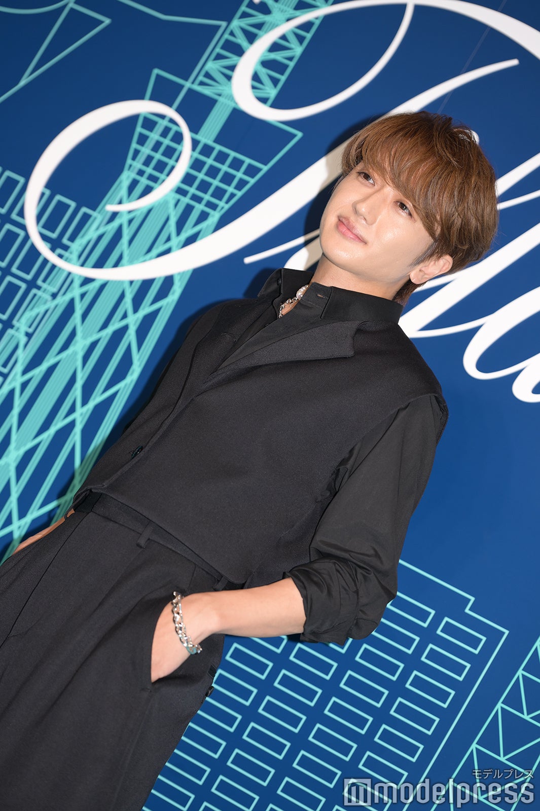 (画像5/7) Nissy「ティファニー」レッドカーペット闊歩 ブラックスーツで色気漂う＜ティファニー表参道オープニングイベント＞ - モデルプレス