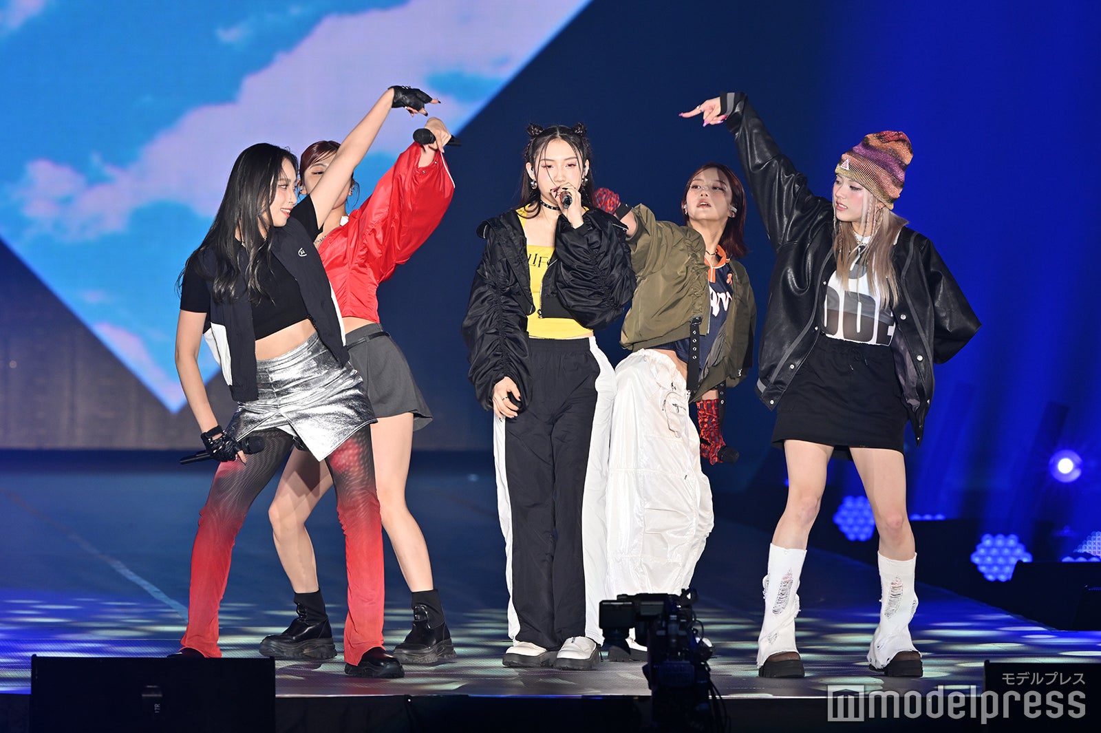 (画像8/11) 「日プ女子」出身JOA（荒牧深愛）所属のUN1CON「ガルアワ」でデビューステージ オープニングアクトで圧巻パフォーマンス【GirlsAward 2024AW】 - モデルプレス