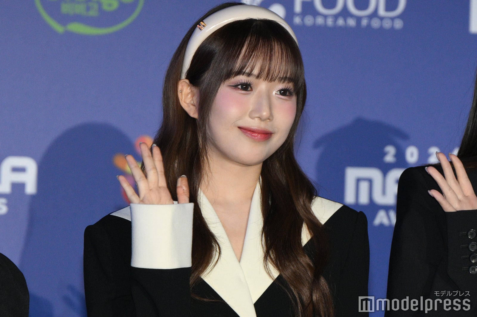 (画像12/21) ME:I・COCORO（加藤心）、手震わせ韓国語で語った思い「Favorite New Asian Artist」受賞にメンバー驚き【2024 MAMA AWARDS ...