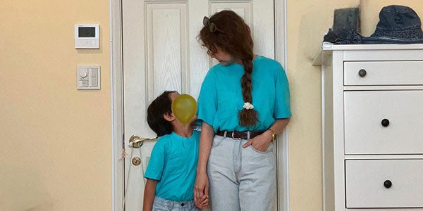 peco、5歳の息子・リンクくんとの2ショット公開「スタイル良い」「おでこがパパ似」と反響 - モデルプレス