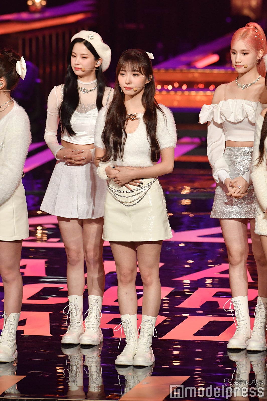 (画像301/418) NiziU「レコ大」3度目出場で一糸乱れぬパフォーマンス「最高な1年でした」初のドーム公演を回顧＜第64回輝く！日本レコード大賞＞ - モデルプレス