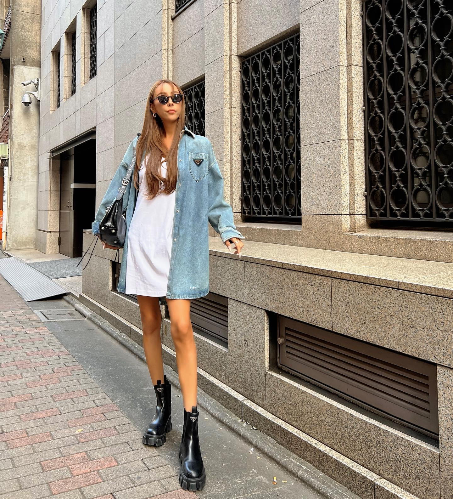 (画像4/27) “16kg減量”話題のGENKING.、ミニ丈でスラリ美脚披露「スタイル抜群」の声 - モデルプレス