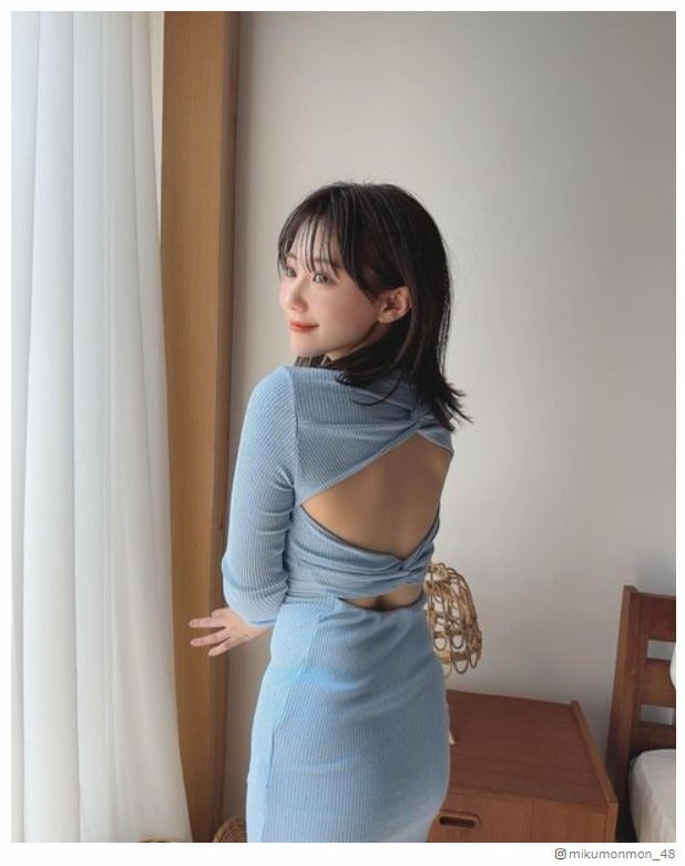 (画像4/19) HKT48田中美久、美背中大胆披露 ボディライン際立つタイトワンピ姿に「背筋が綺麗」「可愛い」の声 - モデルプレス