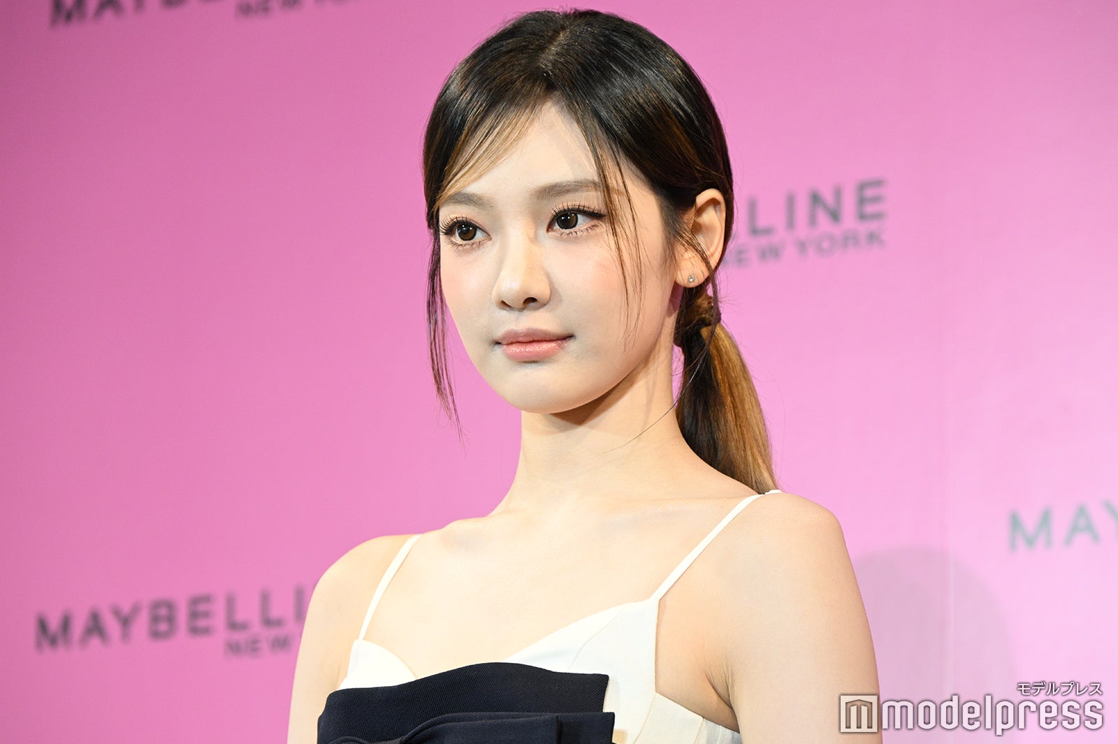 (画像6/14) aespaニンニン、ミニ丈トップス姿で美ウエストチラリ「スタイル抜群」「憧れる引き締まり方」絶賛の声 - モデルプレス