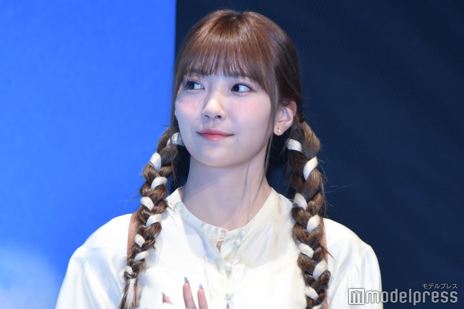 (画像12/16) NiziUマユカ、雰囲気ガラリのヘアスタイルに反響続々「大人っぽい」「美人が際立つ」 - モデルプレス