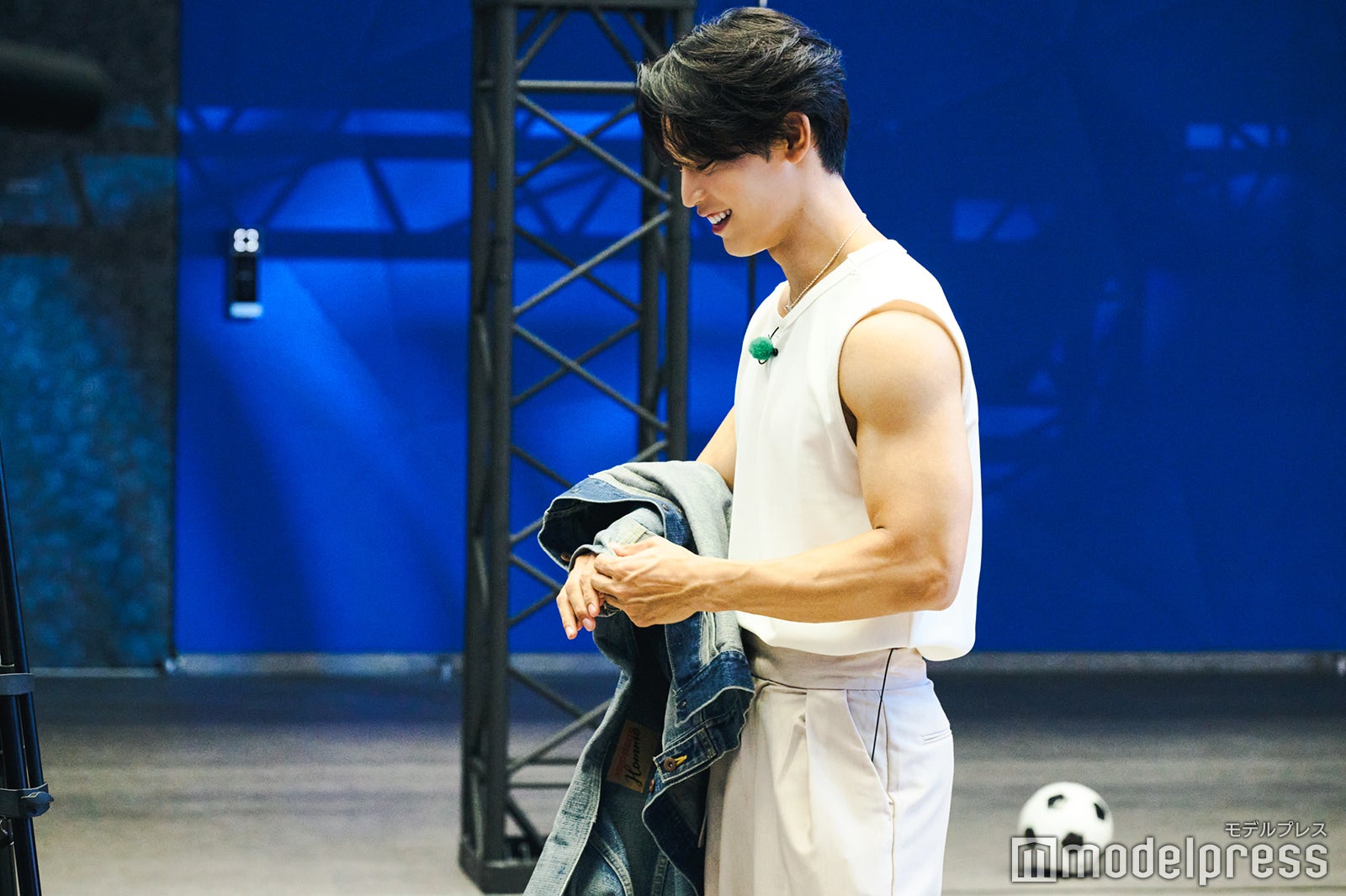 (画像6/12) JO1、生配信で世界のバズりに挑戦！ 初ハワイ収録の裏話も「JAPAN代表みたいな顔して…」＜裏側潜入＆インタビュー＞ - モデルプレス