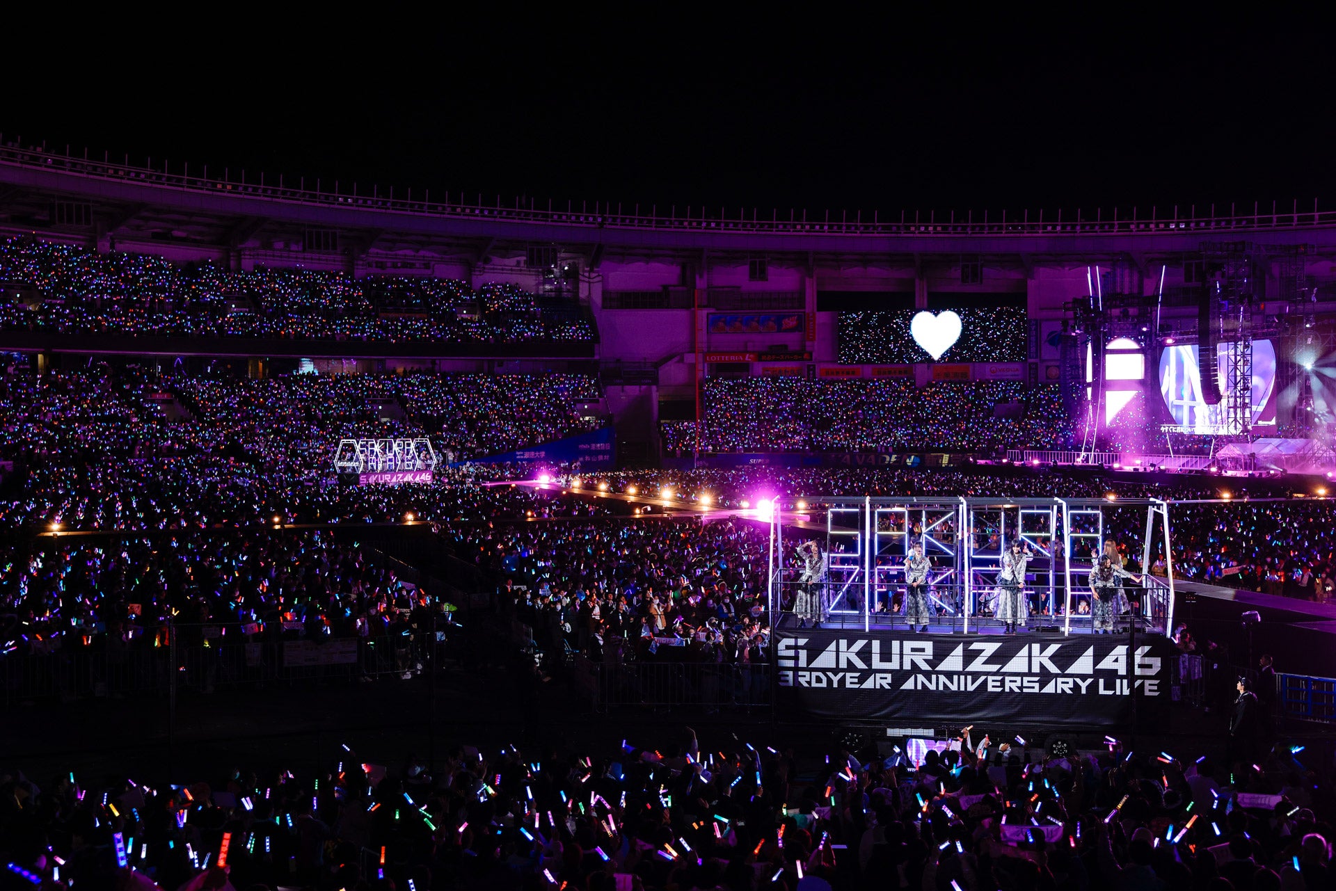 (画像37/38) 櫻坂46、3周年記念ライブ2DAYSで“ZOZOマリンスタジアム史上最大”7万2千人動員 初野外ライブ開催＜セットリスト＞ - モデルプレス