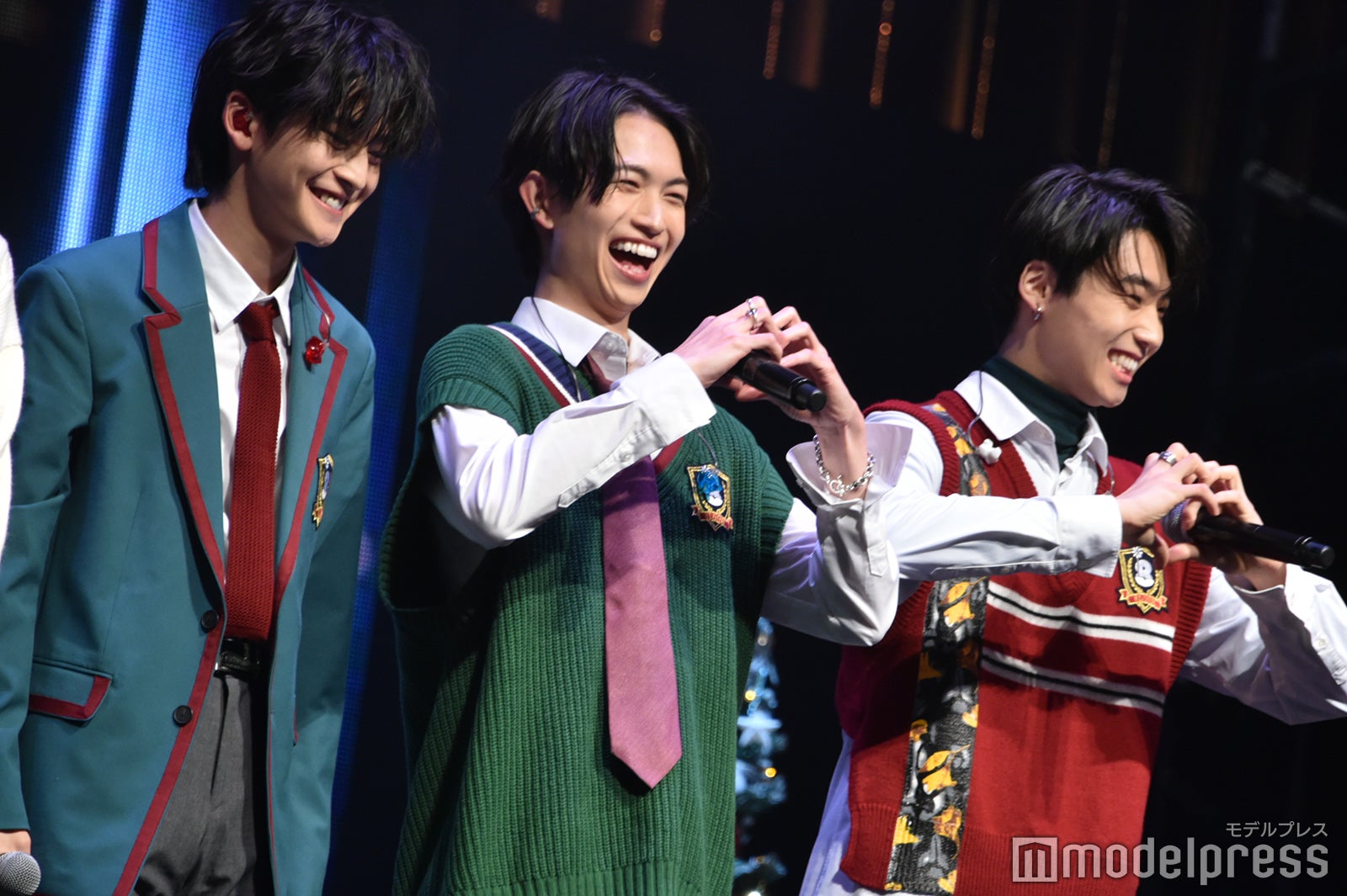 (画像16/135) 【写真特集】Stray Kidsが「アーティスト・オブ・ザ・イヤー」受賞 8LOOM・TO1・チョ・ユリら集結＜Mnet Japan Fan’s Choice ...