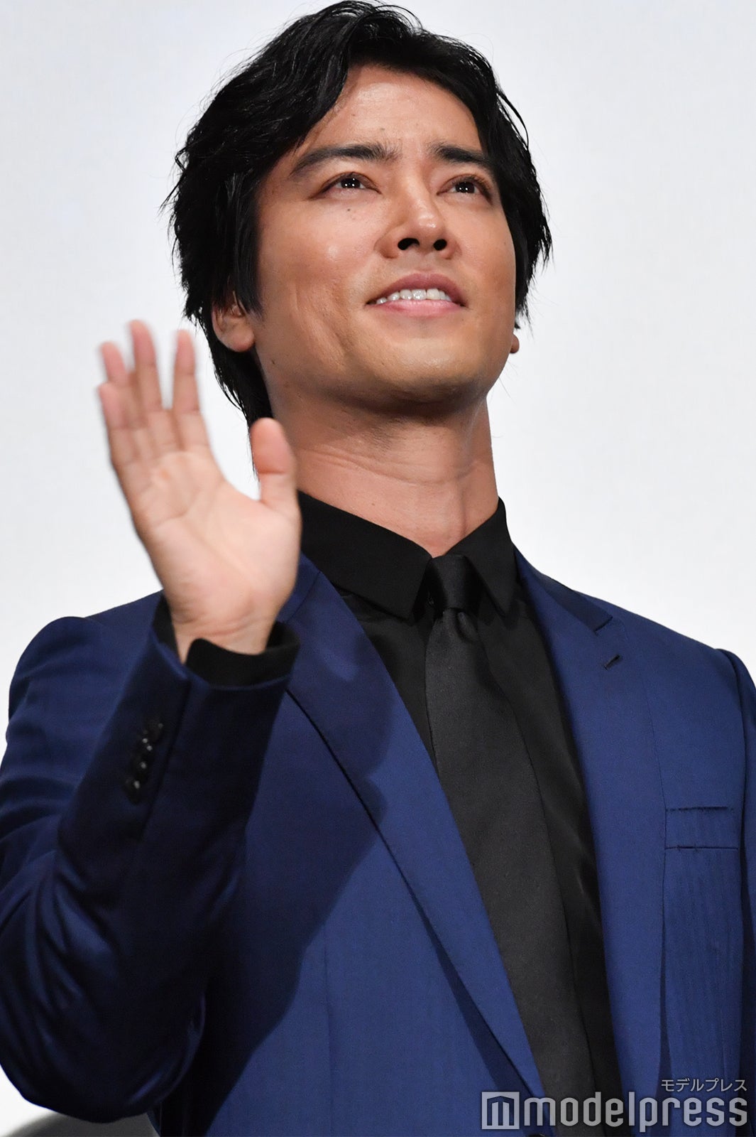 画像26 30 Sexy Zone中島健人、相棒・犬のクロからの熱烈愛受ける「12月のキスです」<ラーゲリより愛を込めて> モデルプレス