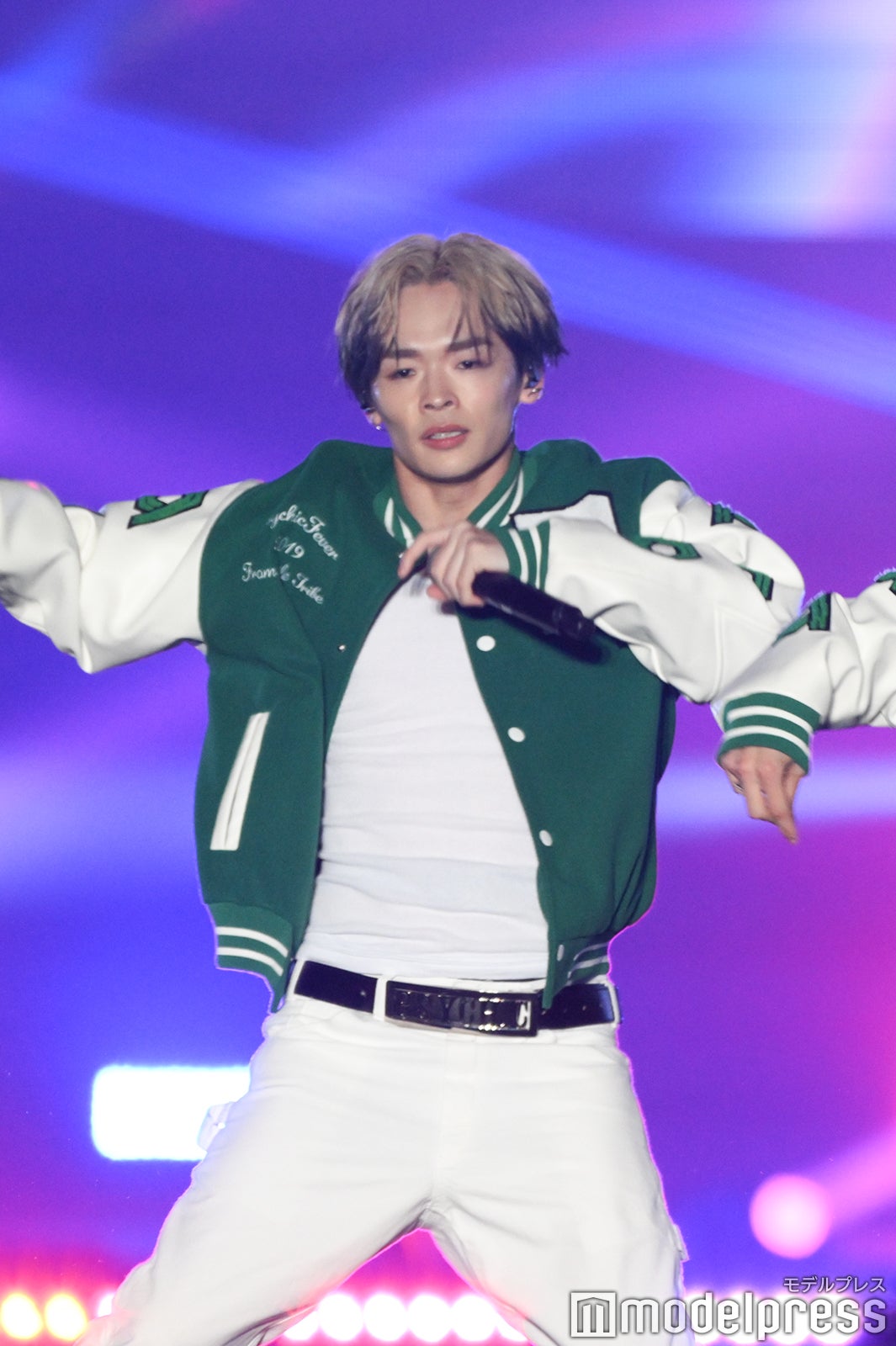 (画像13/17) 三代目JSB・OMI、後輩との“匂わせ”ハグ写真公開「心臓止まりそう」「優しいお兄ちゃん」の声 - モデルプレス