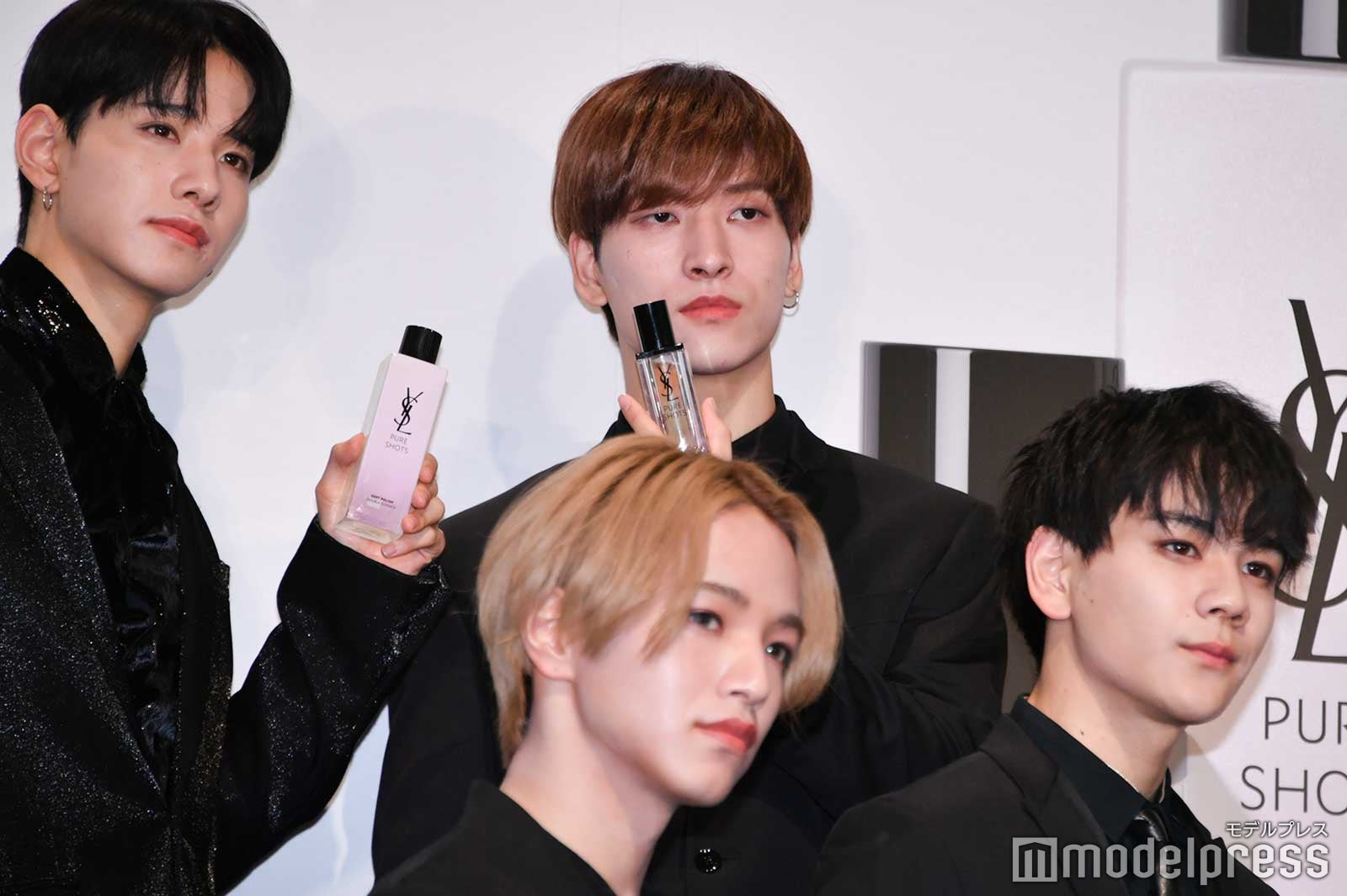 (画像91/91) JO1「YSL」とパートナーシップ締結 黒スーツ姿で登壇 - モデルプレス
