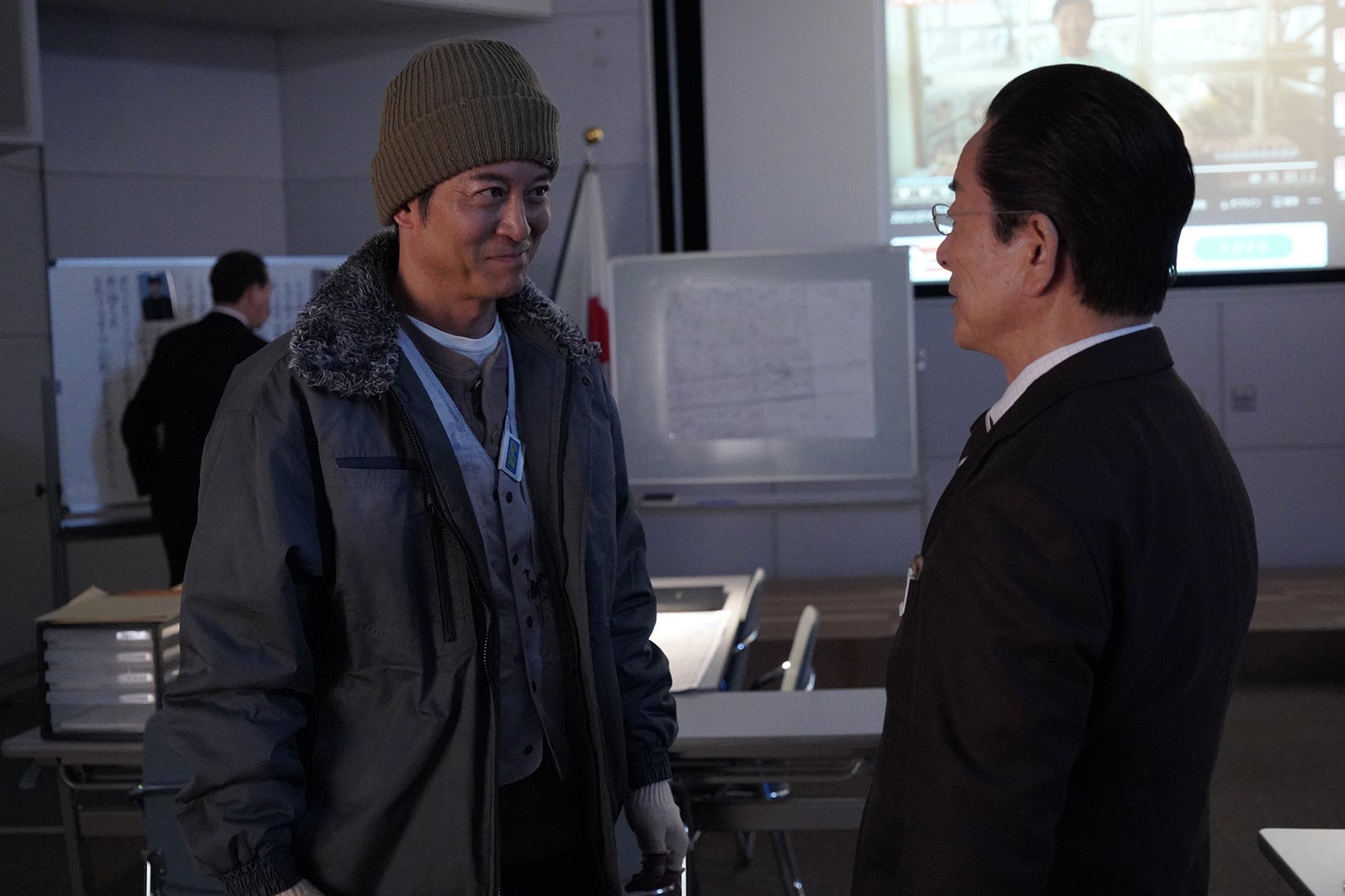 (画像10/21) 【相棒 season23 最終話】右京＆薫、連続強盗事件の実行犯調査 世論操られる危険な状況に - モデルプレス