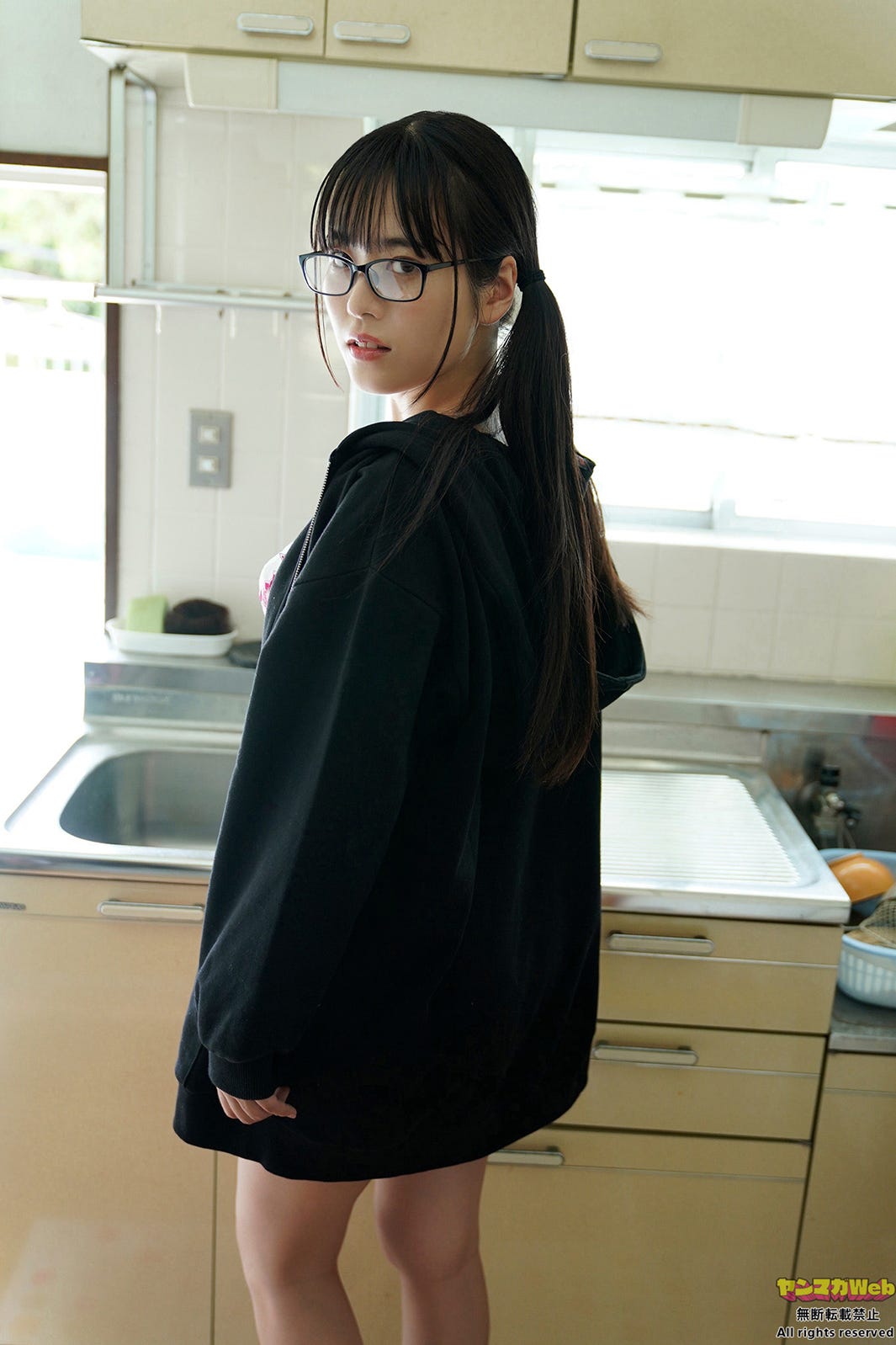 画像2 2 元olグラドル東雲うみ、セクシーランジェリーでふんわり美バスト披露 モデルプレス