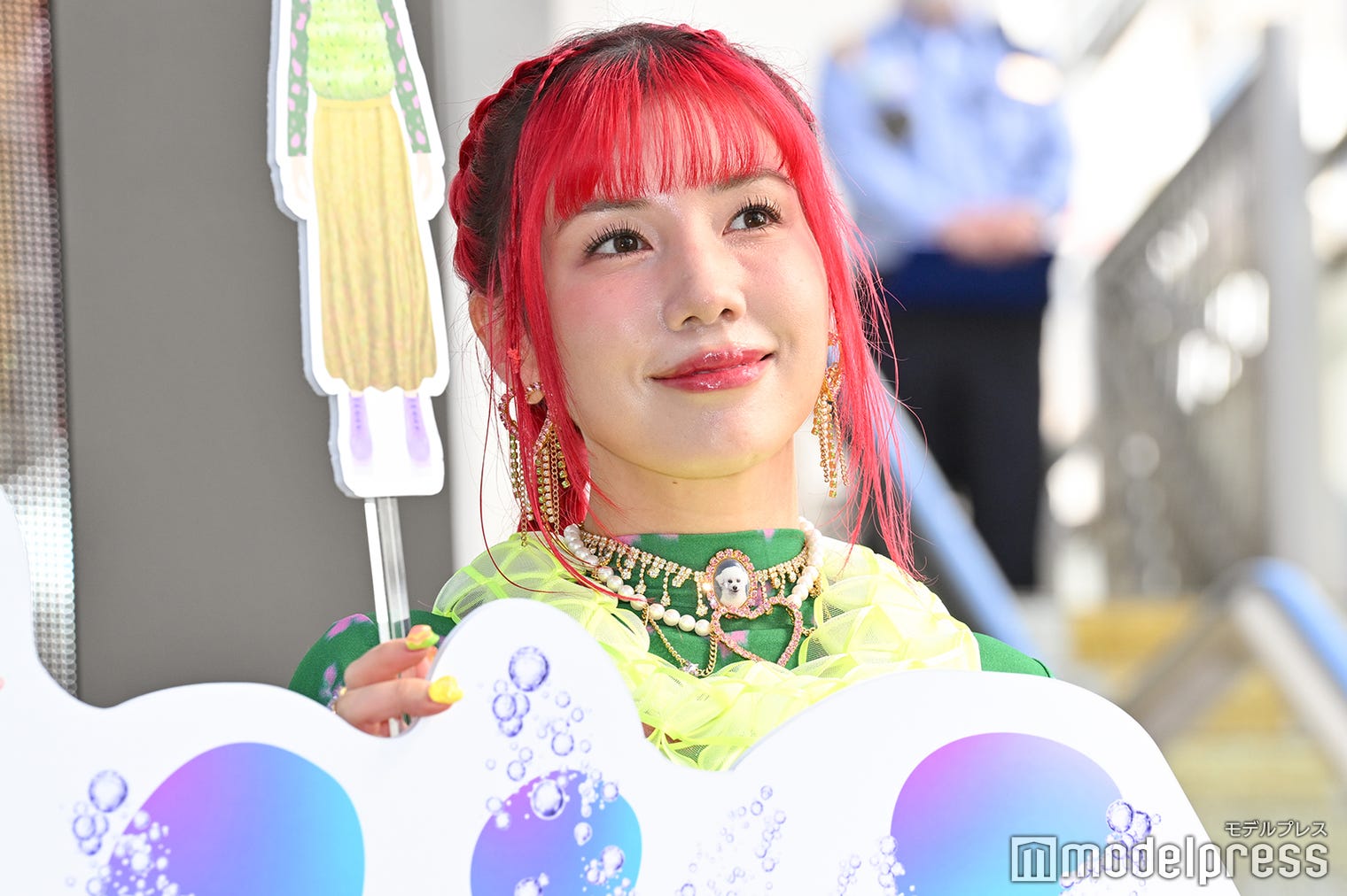 画像23 36 仲里依紗、“美形一家集結”la旅行4ショット公開 投稿1枚目に衝撃の声も「トイレ?見ていいの?」「びっくり」 モデルプレス