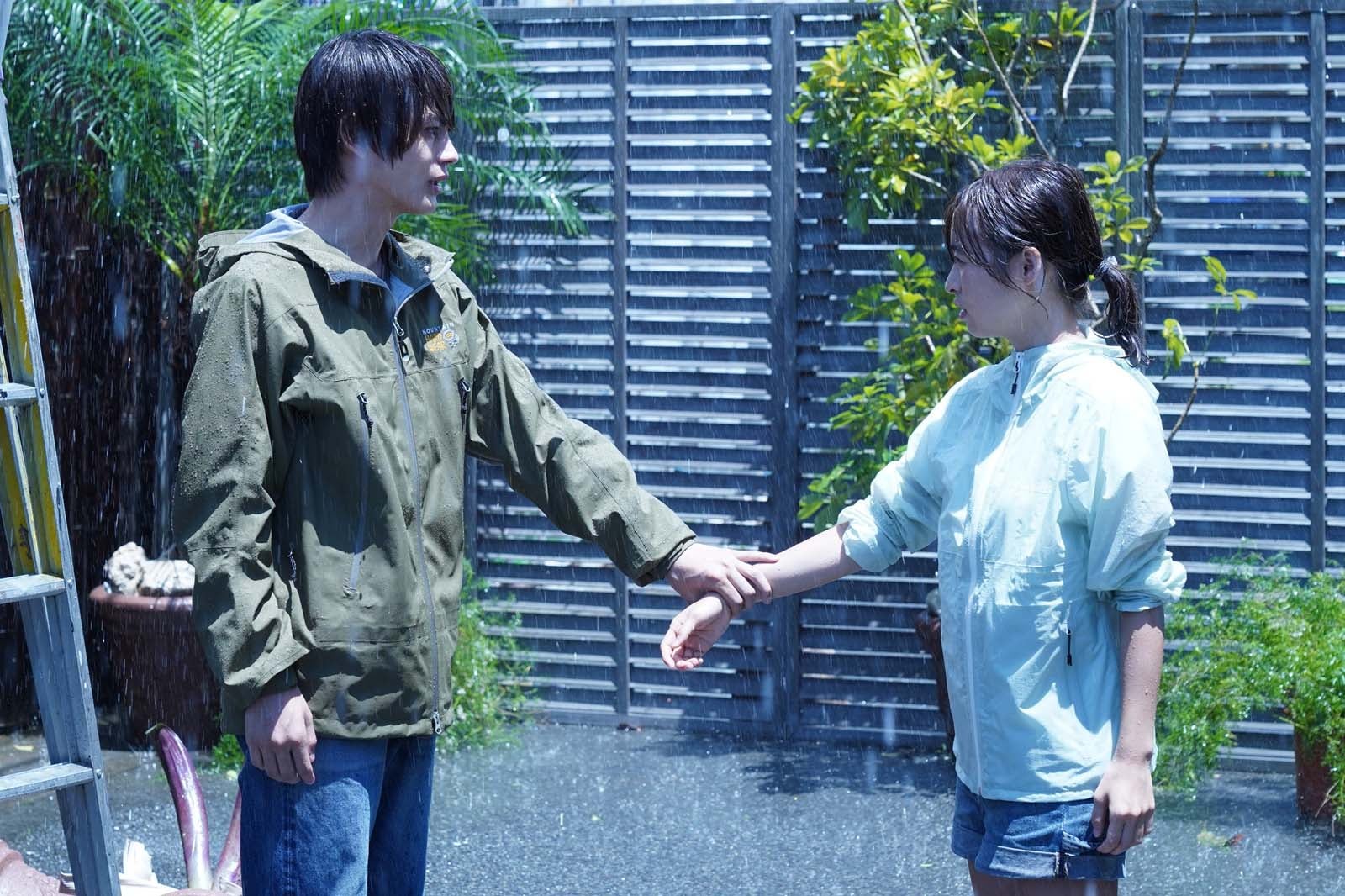 画像18 18 「真夏のシンデレラ」宗佑(水上恒司)&理沙(仁村紗和)、キスからの“朝チュン”ベッドシーンに驚きの声「情報量多い