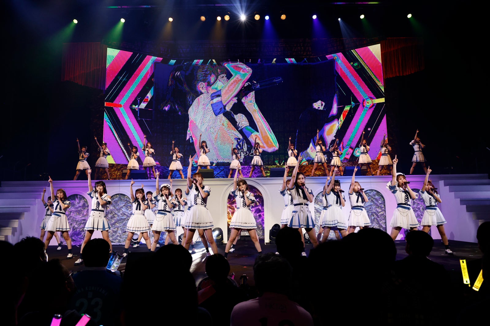 (画像24/25) 田中美久、指原莉乃のサプライズ登場に号泣 HKT48卒業コンサートにOG集結 - モデルプレス