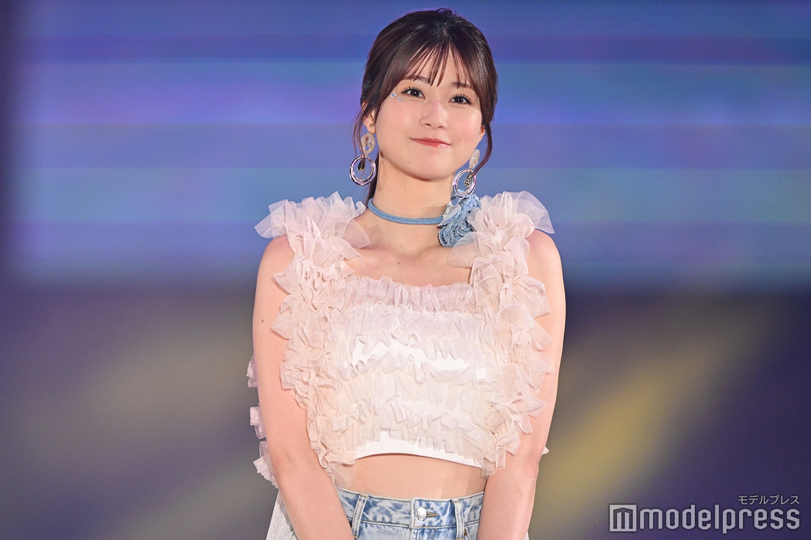 画像3 7 生見愛瑠、ウエストちら見せ チュールフリルで華やかに【girlsaward 2024 S/s】 モデルプレス