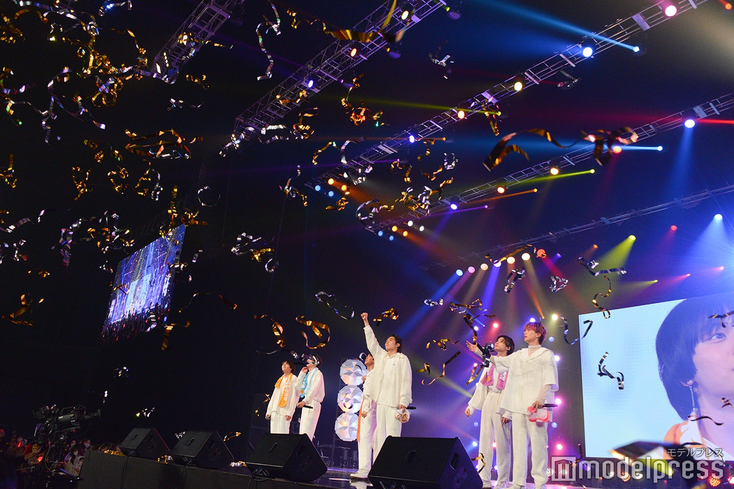 (画像60/69) 本田翼「君の花になる」8LOOMメンバーへの愛語る オフショットも公開 - モデルプレス