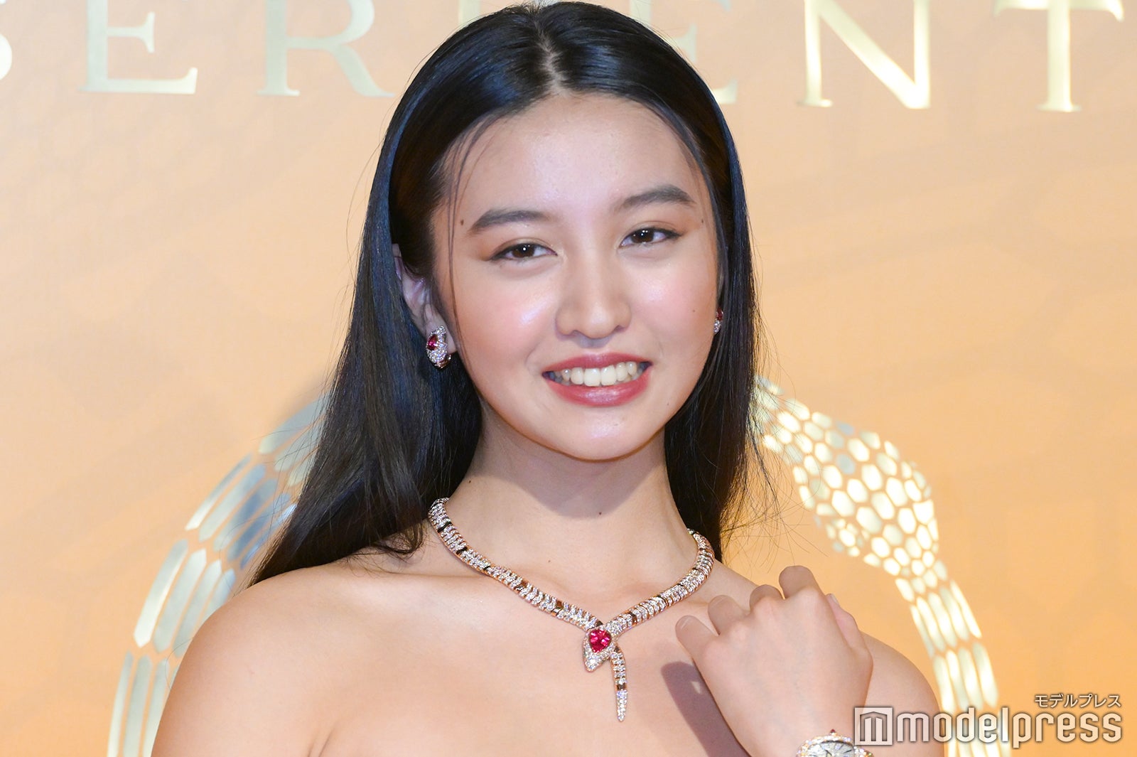 (画像21/37) Koki,、7年前にモデルデビュー飾った表紙ビハインドショット公開「ボブヘア懐かしい」「15歳でオーラある」の声 - モデルプレス