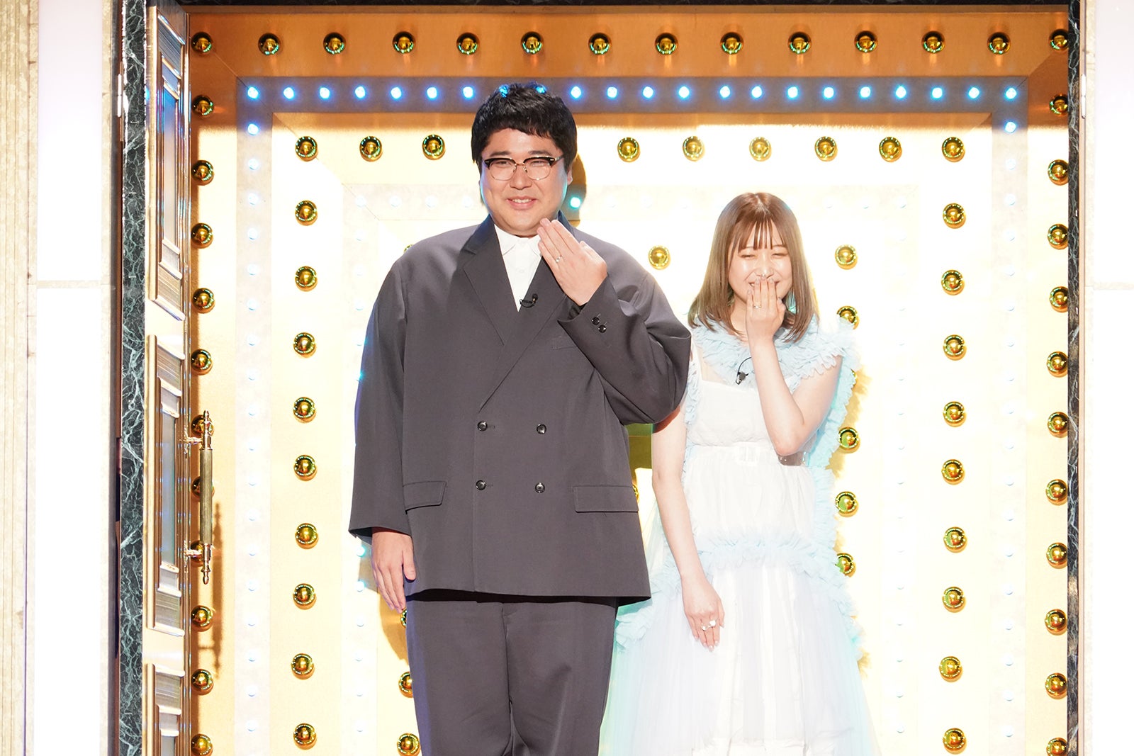マヂラブ村上&いとくとら、新婚夫婦揃ってテレビ初出演 サプライズvtrも披露 モデルプレス