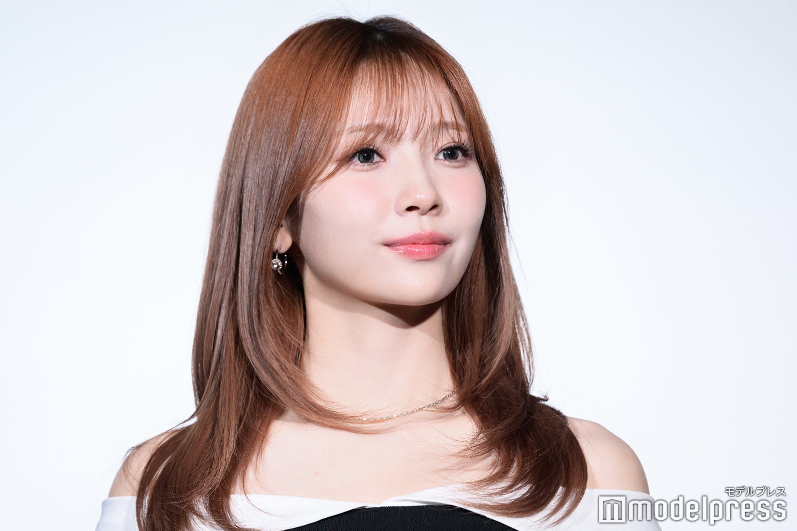 (画像14/16) NiziUマユカ、雰囲気ガラリのヘアスタイルに反響続々「大人っぽい」「美人が際立つ」 - モデルプレス