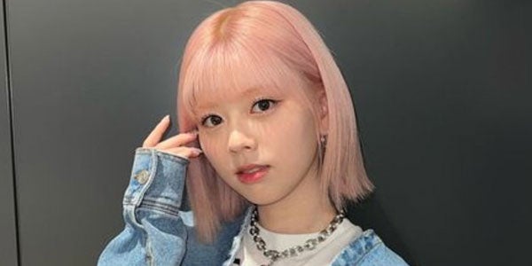 NiziUリク、ピンク髪復活「めちゃくちゃ似合ってる」「アレンジも可愛い」と反響 - モデルプレス